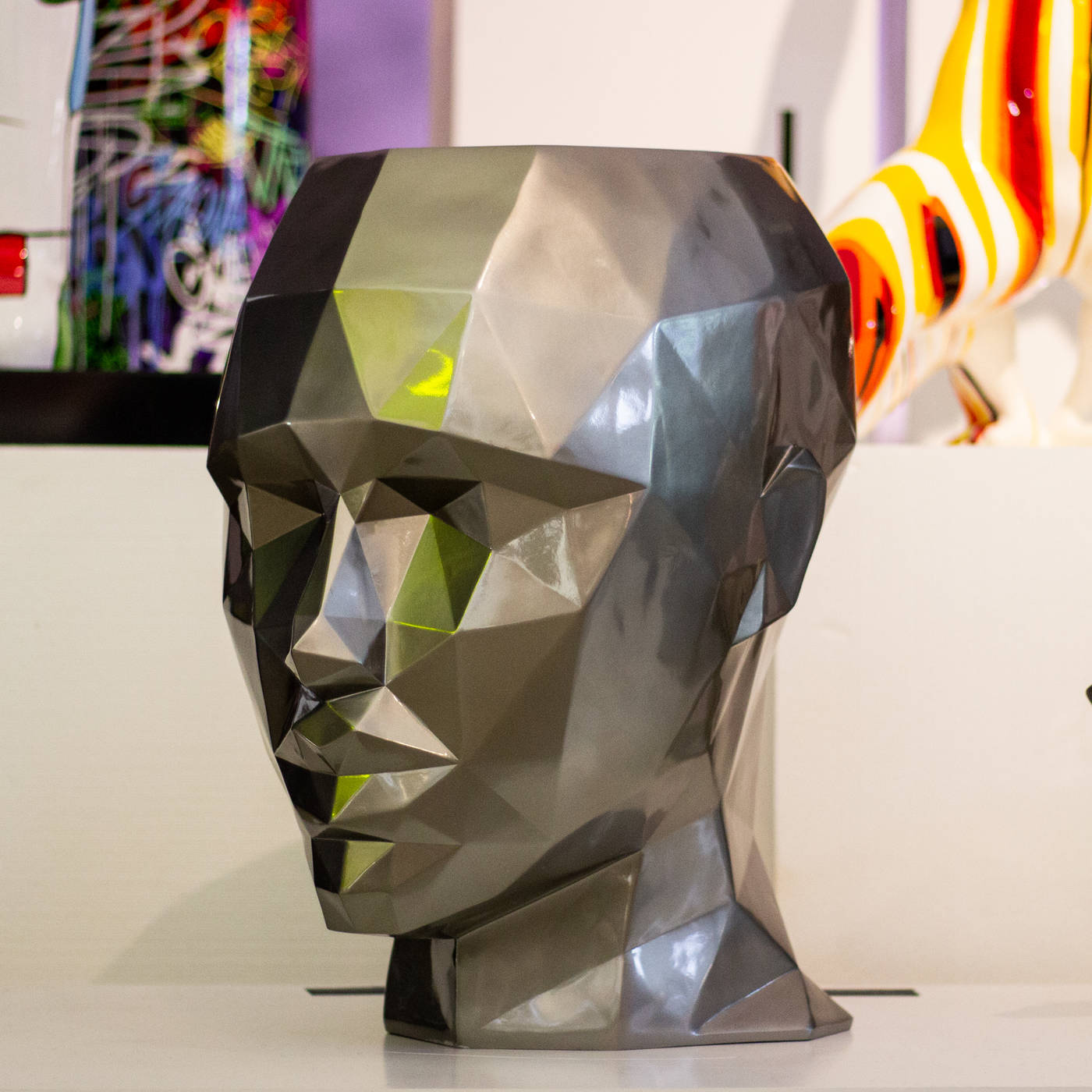 FEMALE testa donna tavolino grigio metallizzato - Soul Light Design